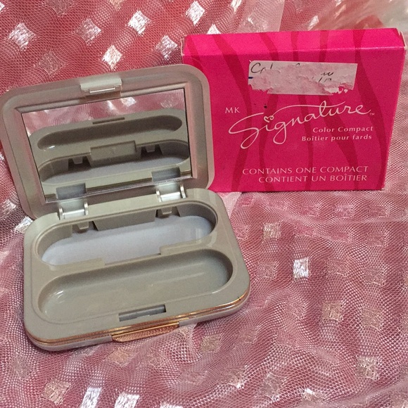 Mary Kay | Makeup | Mary Kay Signature Color Compact New Unfilled ...